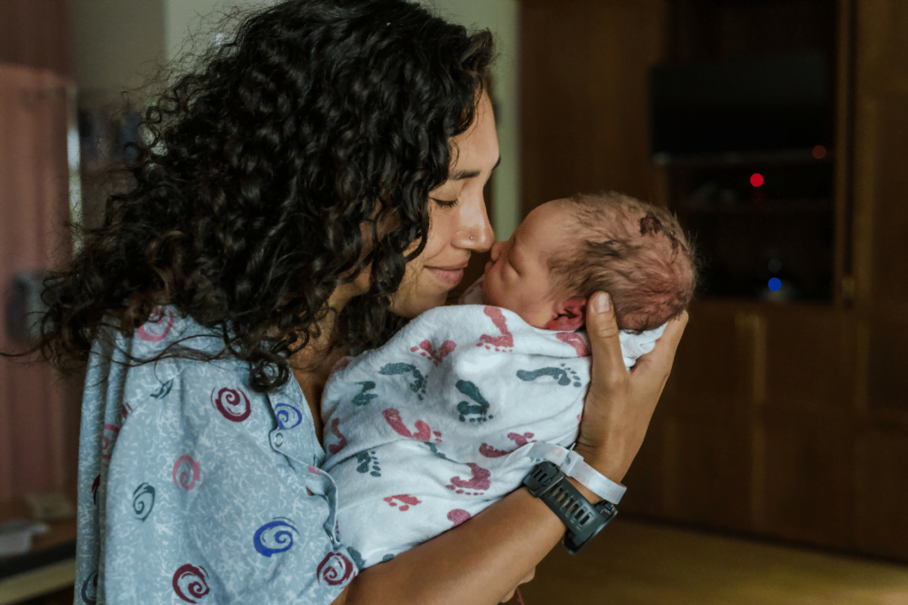 Newborn Baby - Bond With Your Baby | Baby Yum Yum